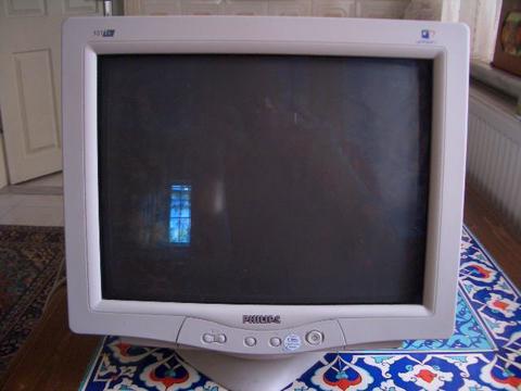 Philips 107 T5 17' Light Frame Flat Ekran | DonanımHaber Forum