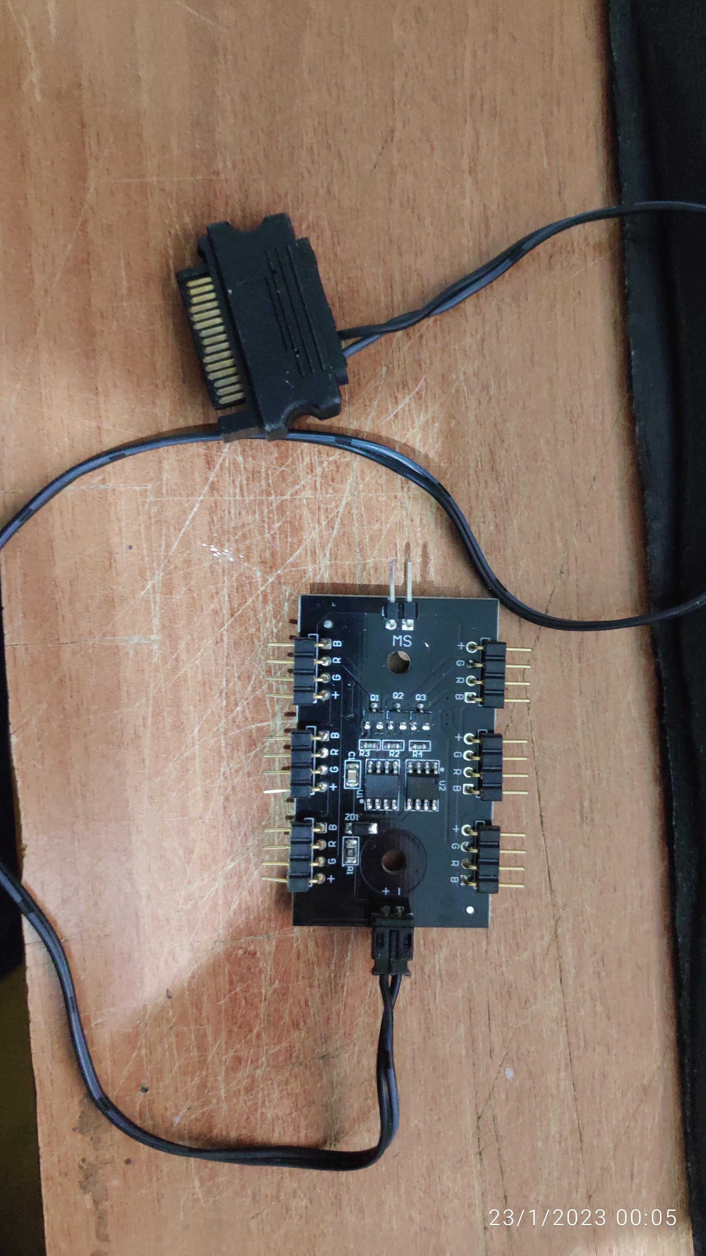rgb kontrolcü (argb değil) | DonanımHaber Forum